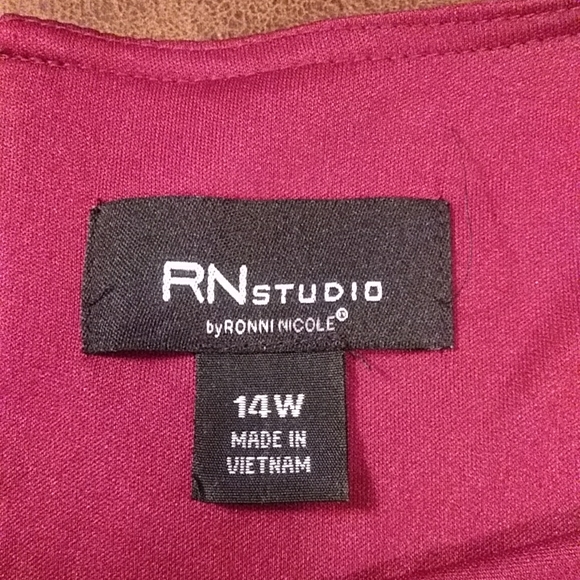 RN Studio | Dresses | New Rn Studio By Ronni Nicole Lined Wine Ivory ...